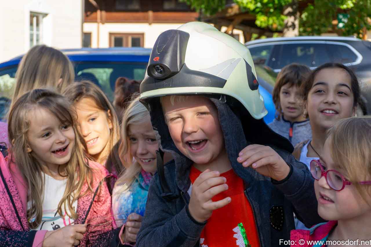 Schule in Action: Die große Feuerwehr-Übung in Moosdorf - Moosdorf Live